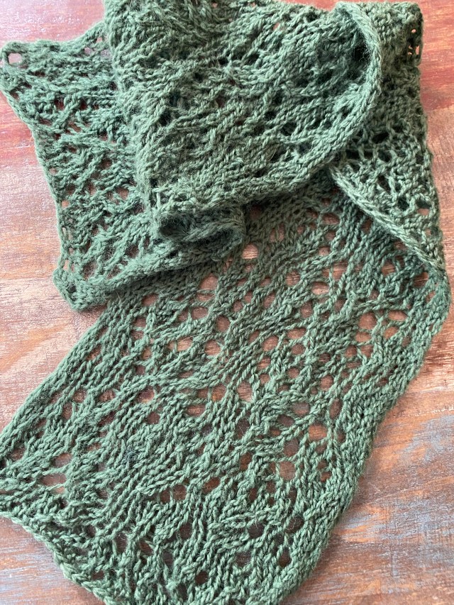 Random lace – Critters and Craft