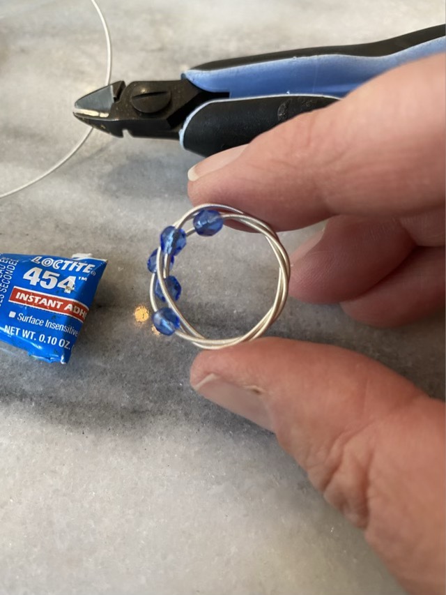 Guitar string rings – Critters and Craft