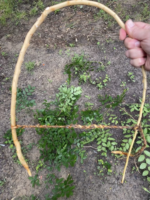 Bent cane weaving frame – Critters and Craft