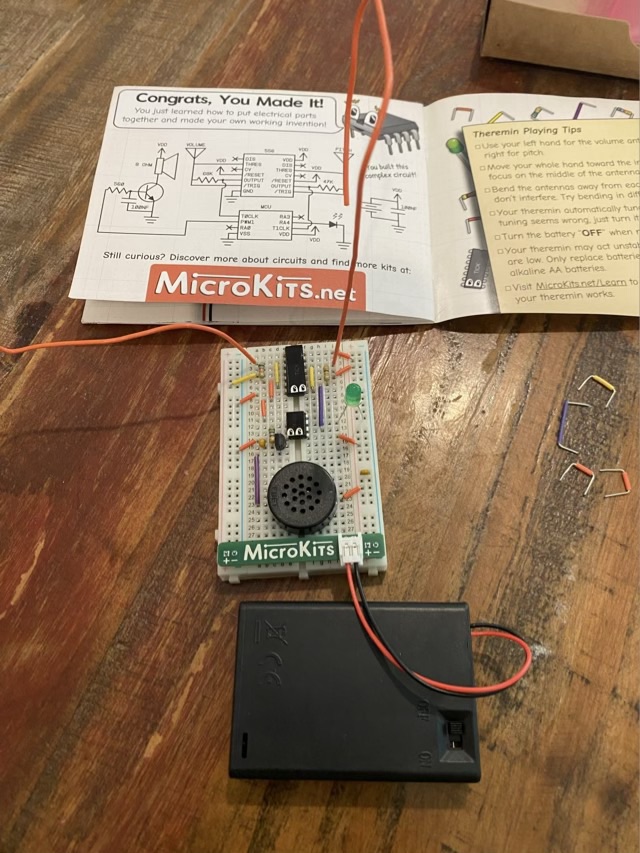 Microkits Theremin – Critters and Craft
