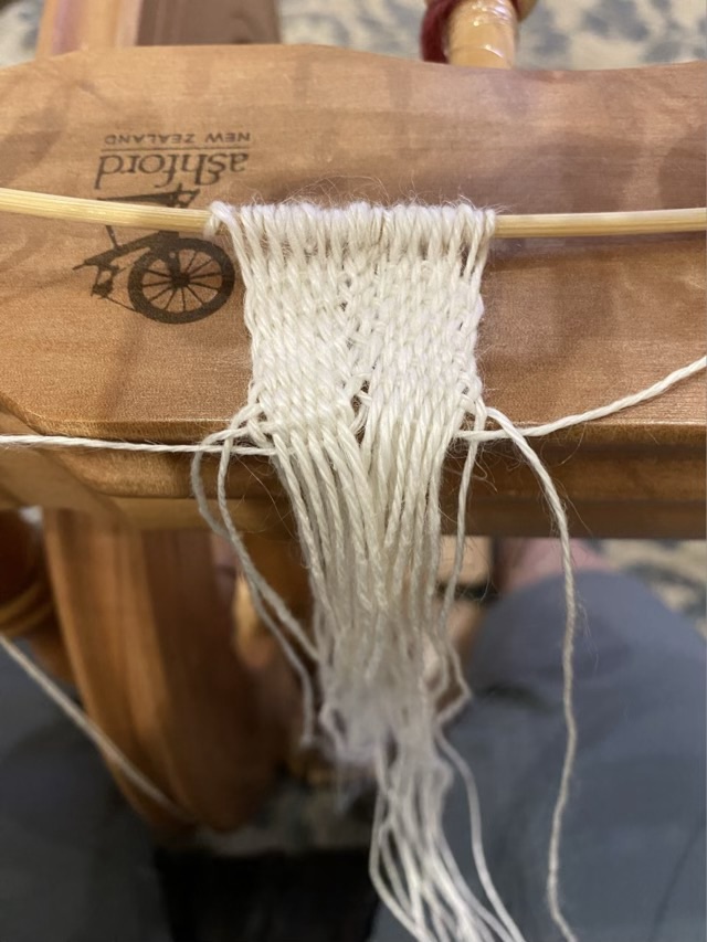 Finger weaving – Critters and Craft