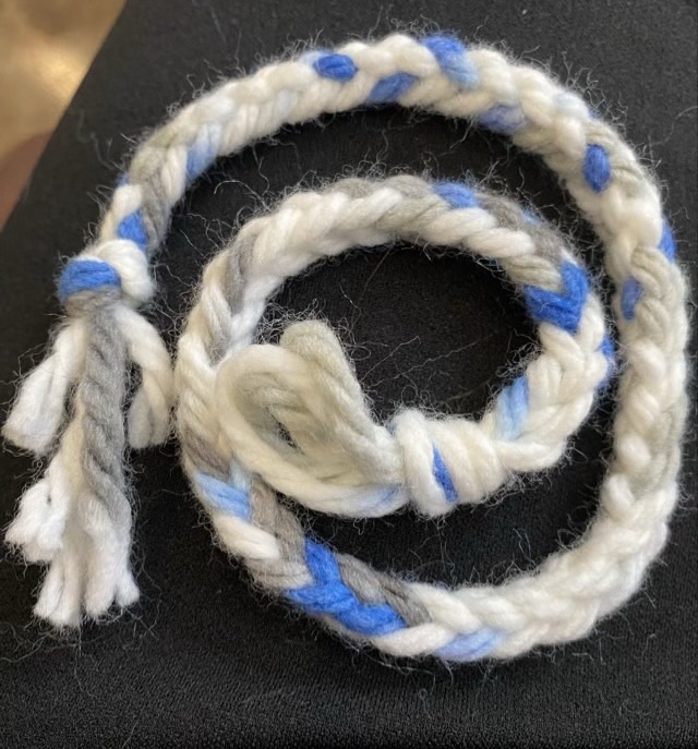 A different round braid method – Critters and Craft